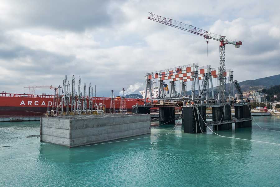 Dario / Floating prefabrication caisson dock – FINCOSIT