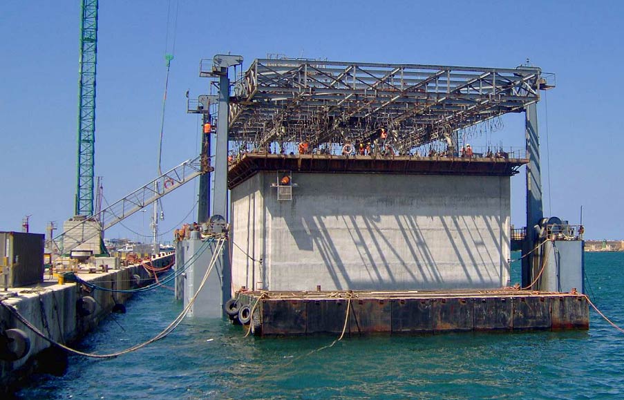 Delfino / Floating prefabbrication caisson dock – FINCOSIT